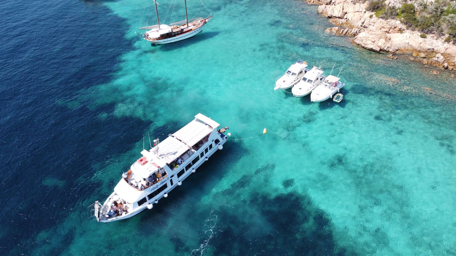 Boat Tours Budelli Island | 75 excursions at the best price | Freedome