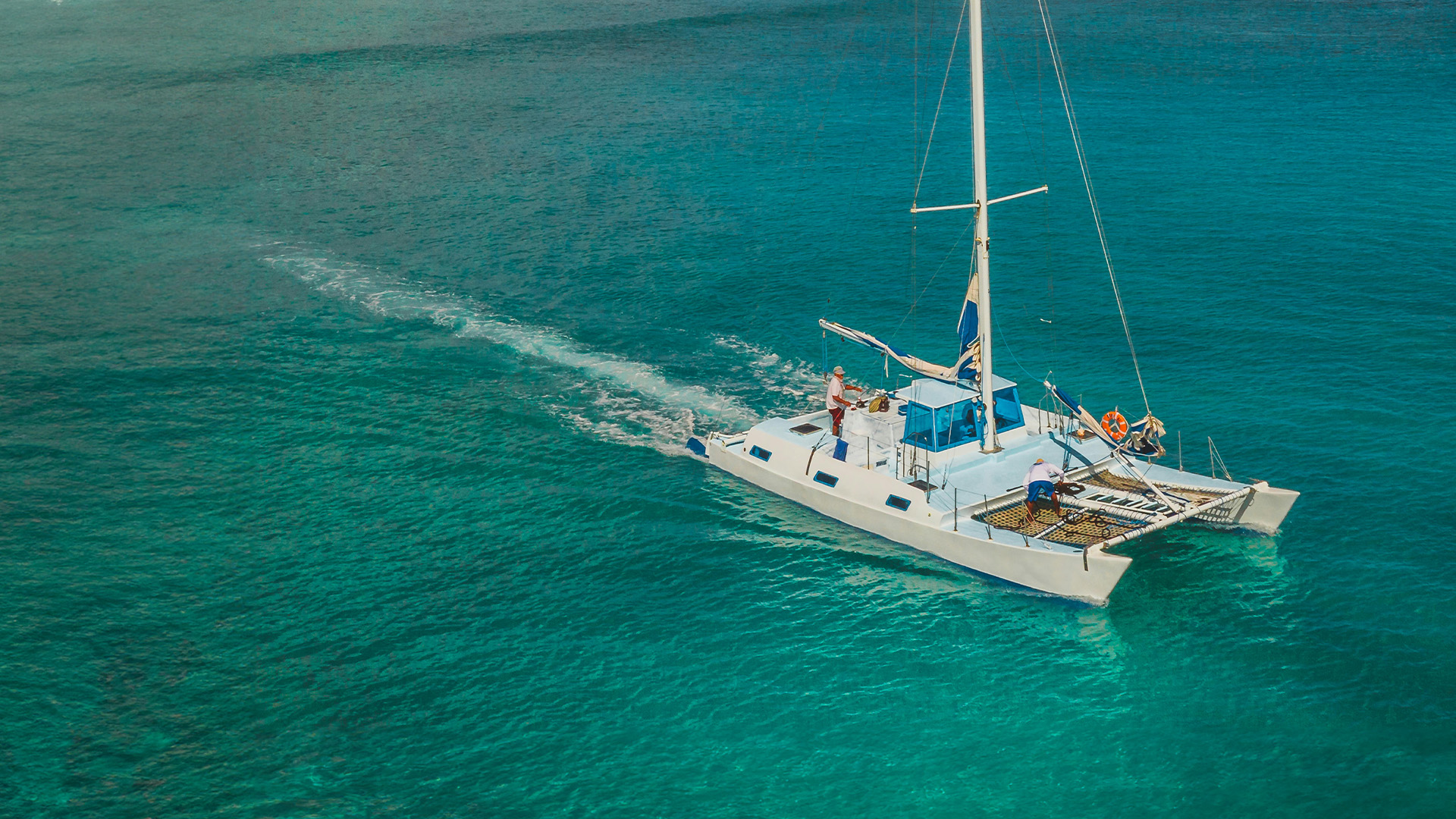 Escursioni in catamarano in Italia | Freedome